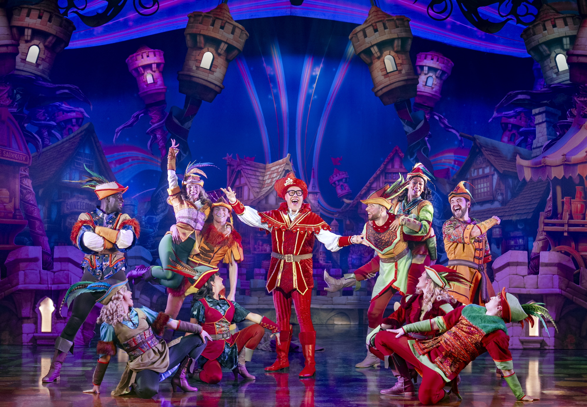 REVIEW - Robin Hood panto at the Birmingham Hippodrome is as bold ...