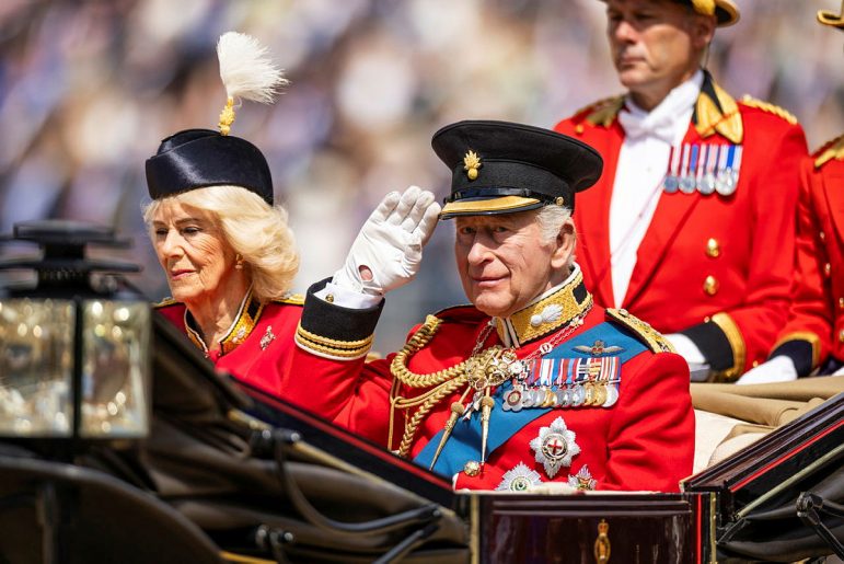 PICTURE SPECIAL: Britain at Its Best as Trooping the Colour Celebrates ...